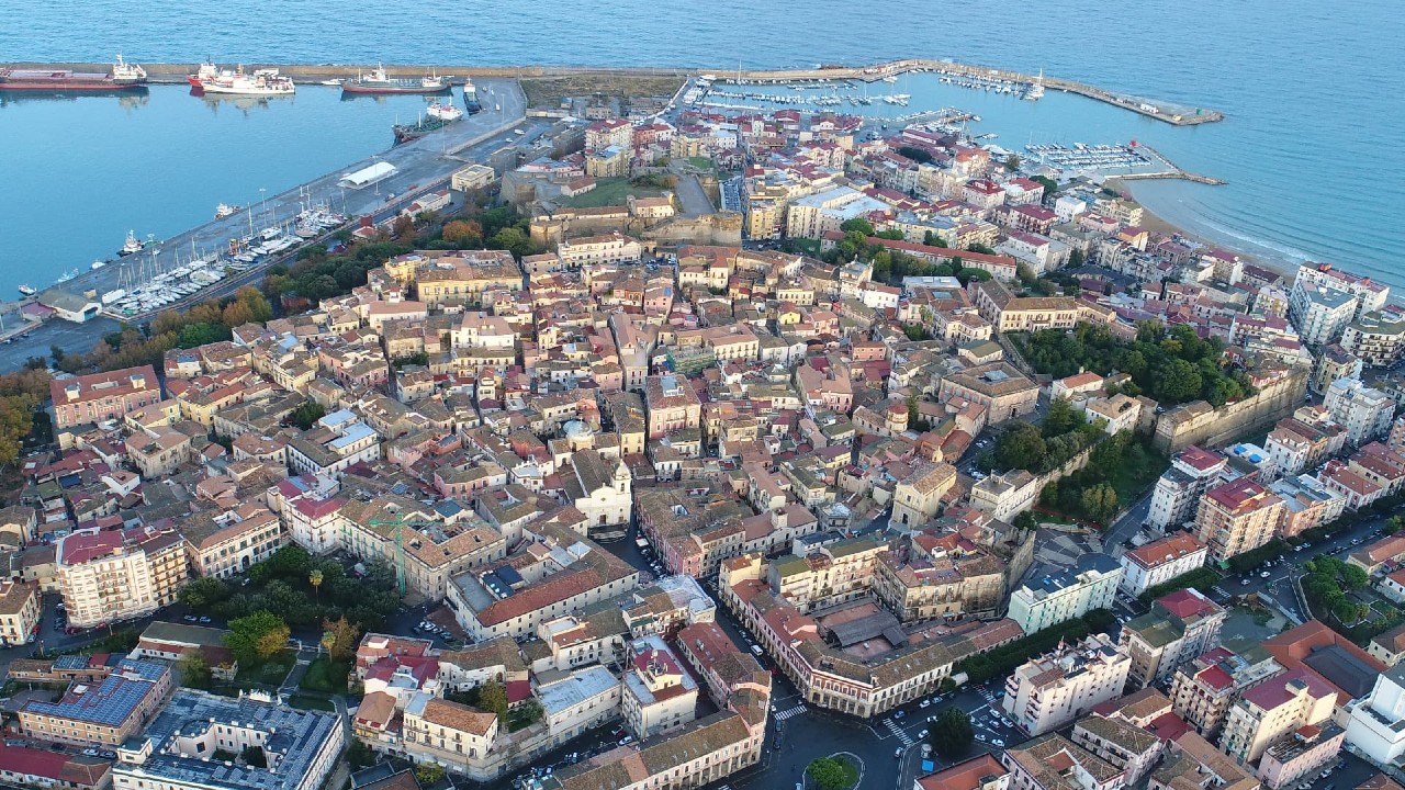 Open Fiber a Crotone: partiti i lavori per la fibra ottica ...